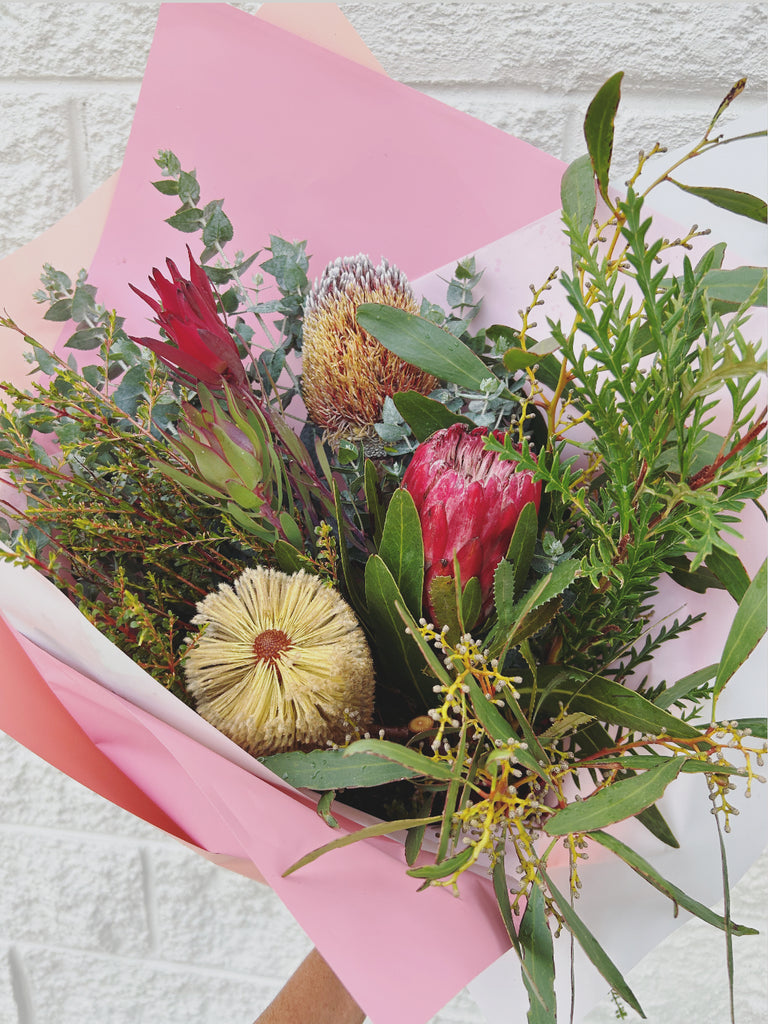 Small Native Posy – Pick A Posy