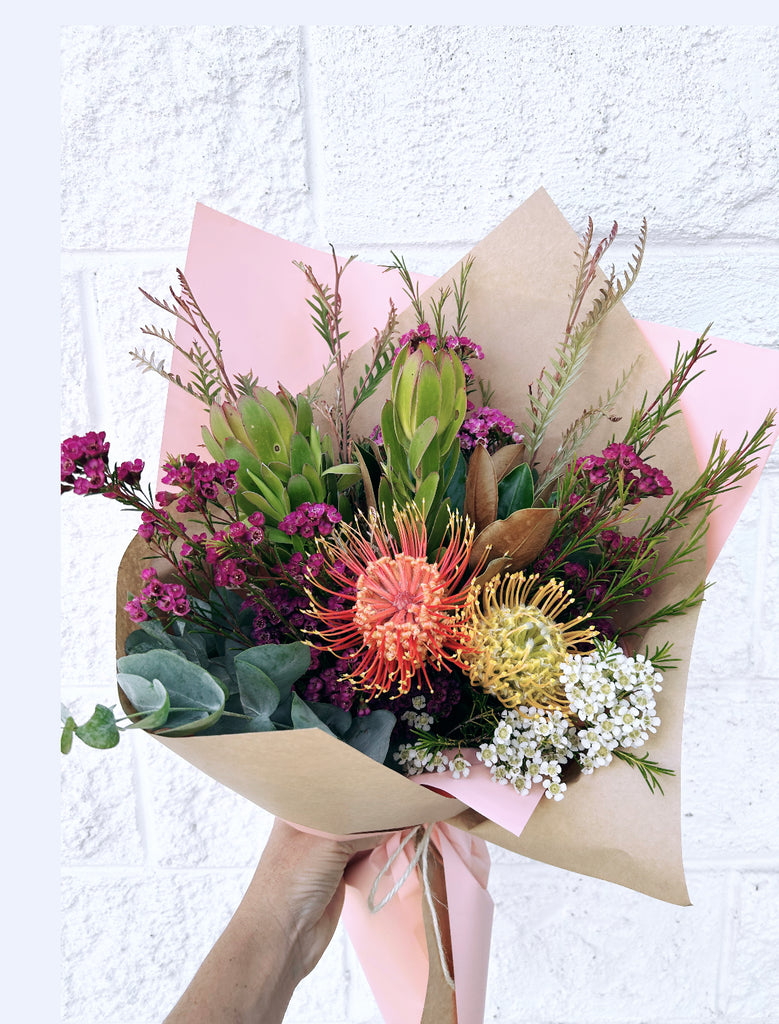 Small Native Posy – Pick A Posy